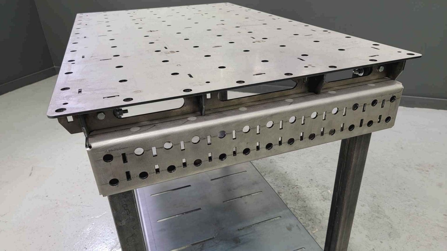 Welding Table – 40″ x 80″ Fully Fabricated Weld Tables • Texas Metal Works